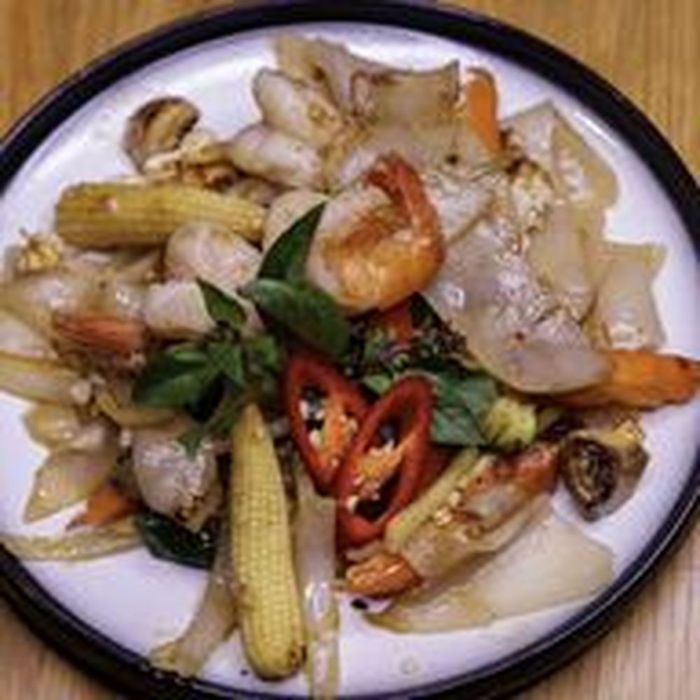 92 Chilli Basil Thai Restaurant